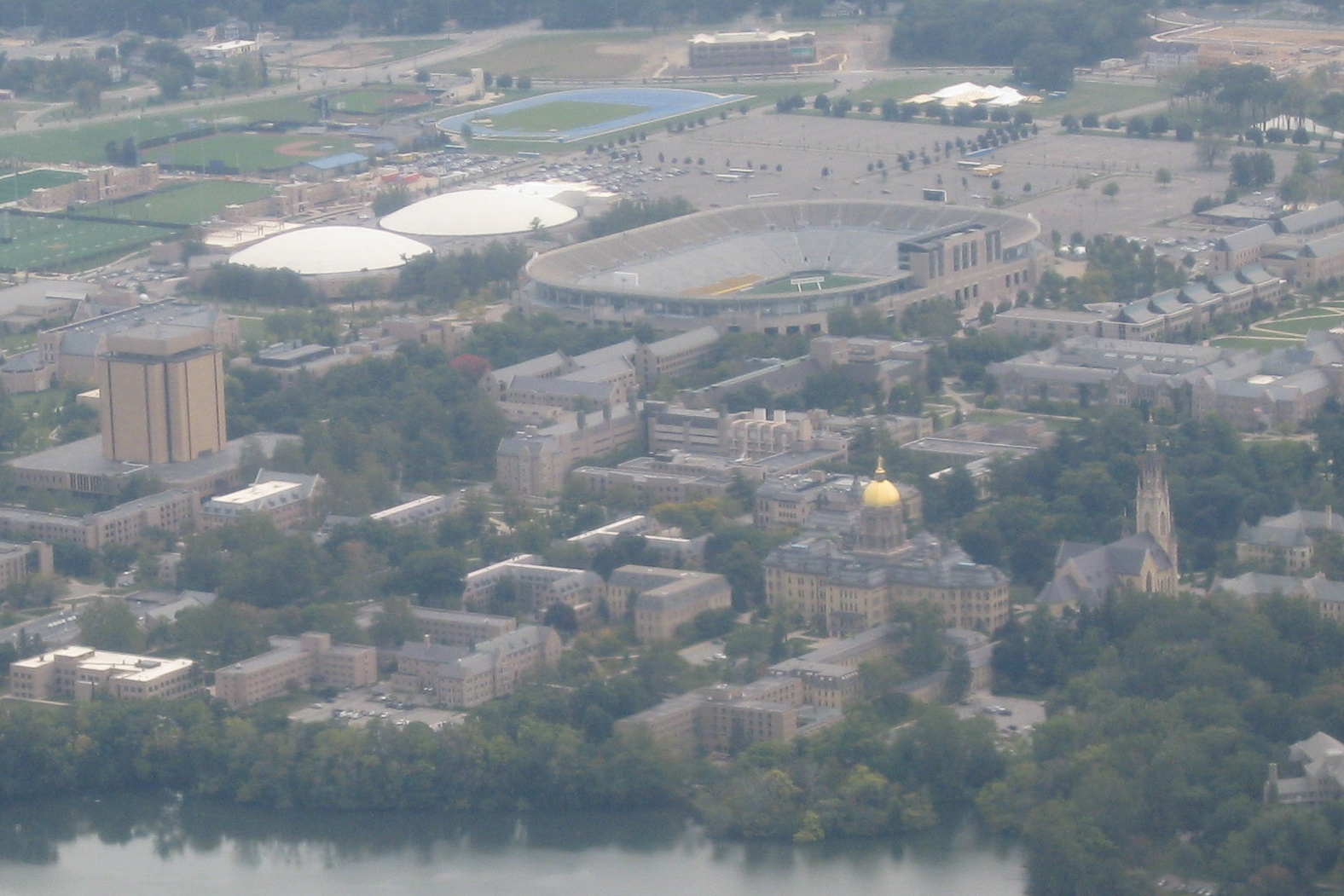 The Savvy Suitcase: Destination: South Bend/Notre Dame Football Weekend