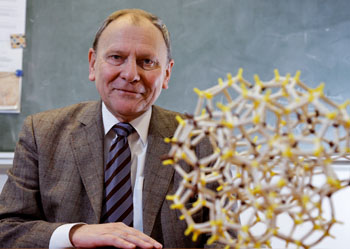 Actualités Scientifiques - Médicales: Gérard Férey, médaille d'or du ...