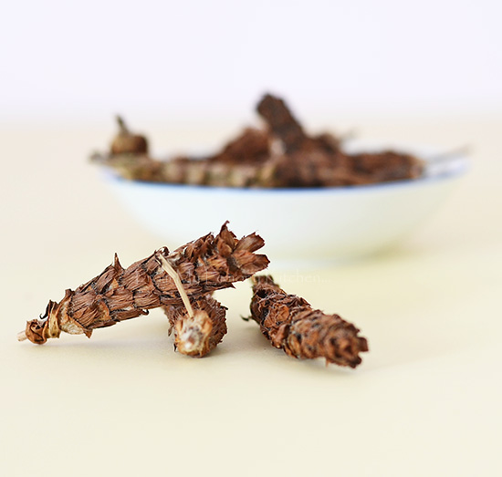 Leong Cha / Selfheal Flower tea - Lisa's Lemony Kitchen