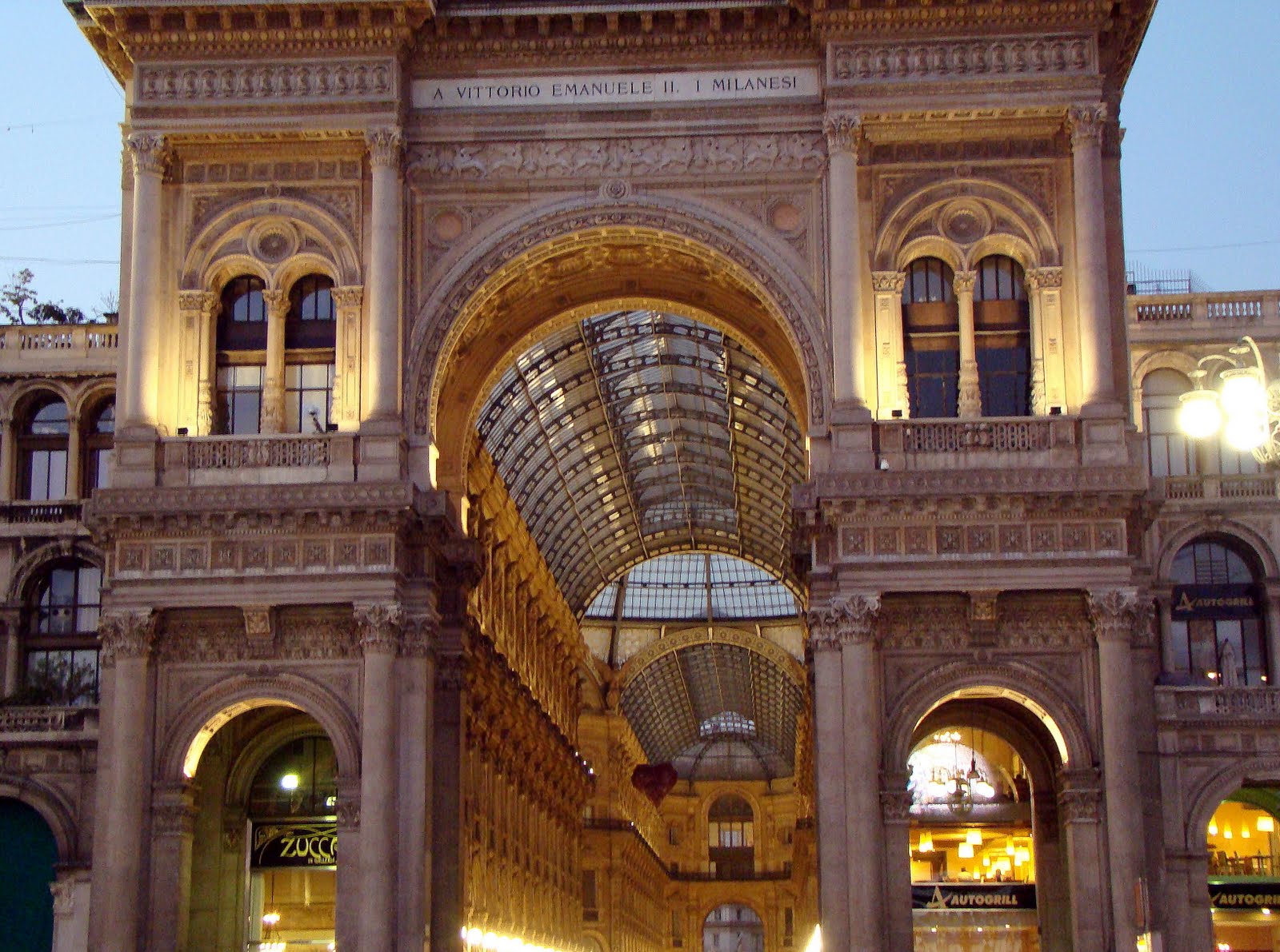 Brechó Camarim: Milão - Capital da moda