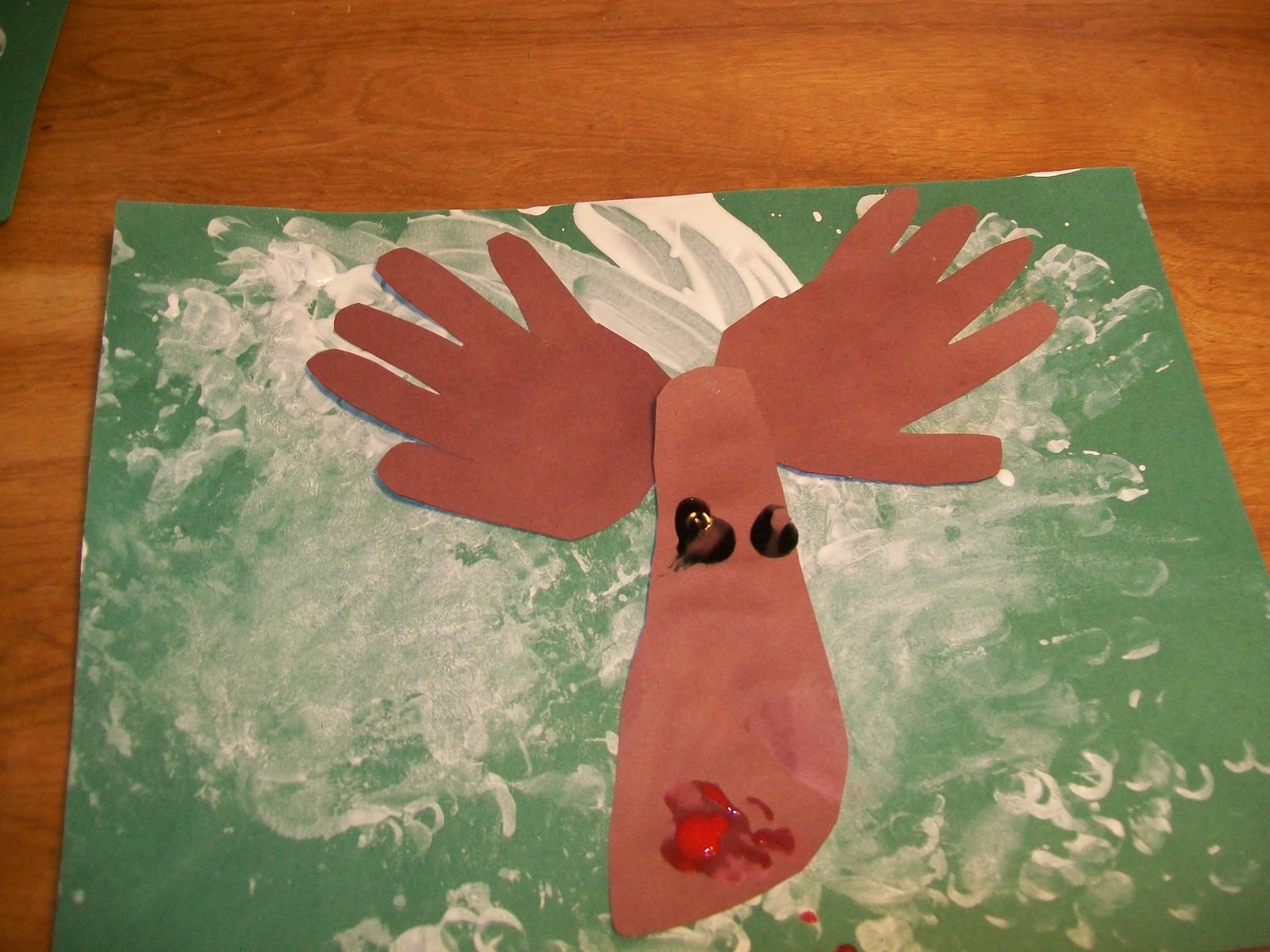 Little Hands, Big Messes: A Christmas Craft for Toddlers