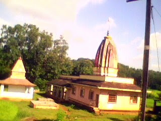 ASRONDI: Lingeshwar Temple and Pavanadevi Temple of Asrondi