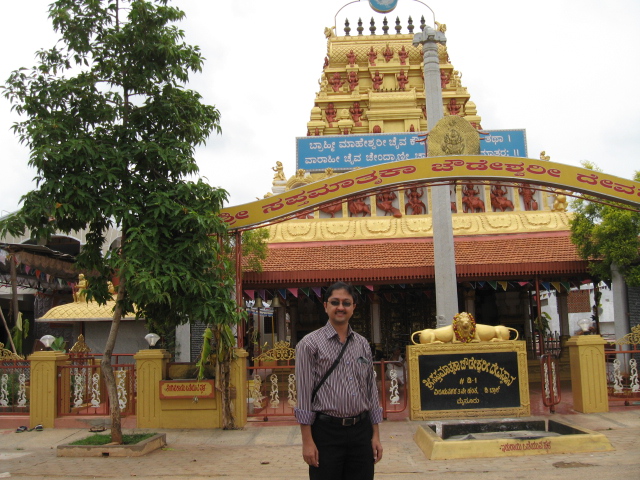 Suresh C: Shri Sapta Maatrukaa Chowdeshwari Temple Mysore