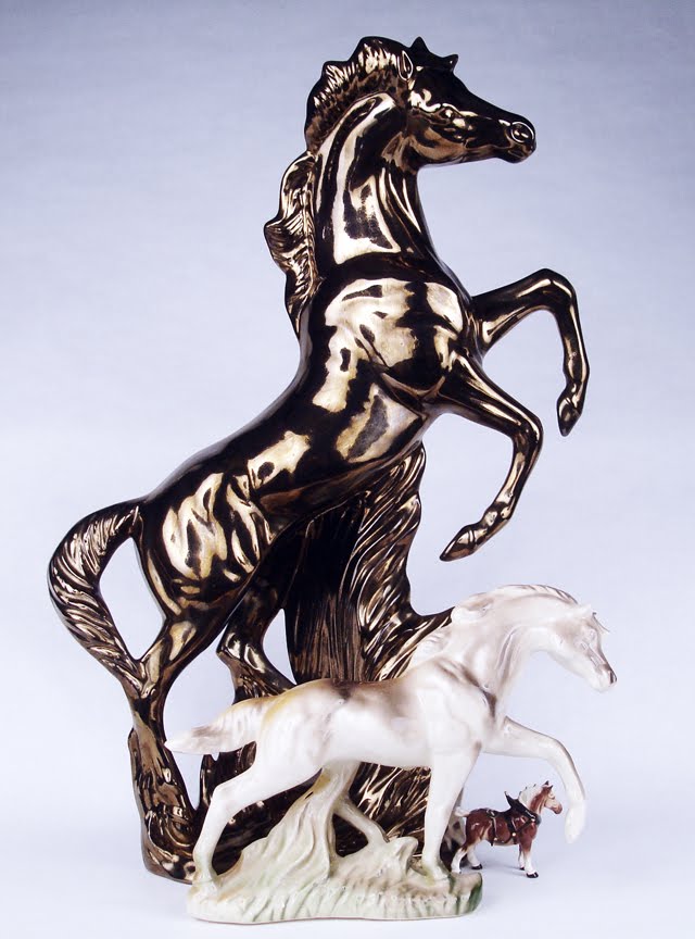 Muddy Hoofprints: The Mystery Horses of Maureen Love