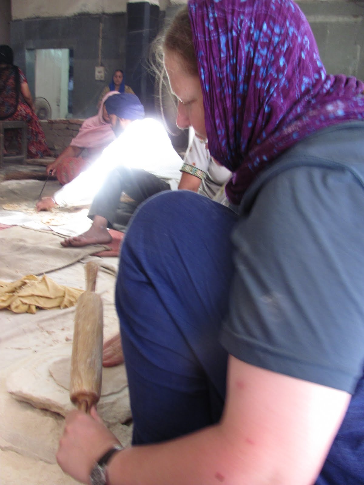 Rain's Adventures in Asia: Doing seva at the Golden Temple in Amritsar
