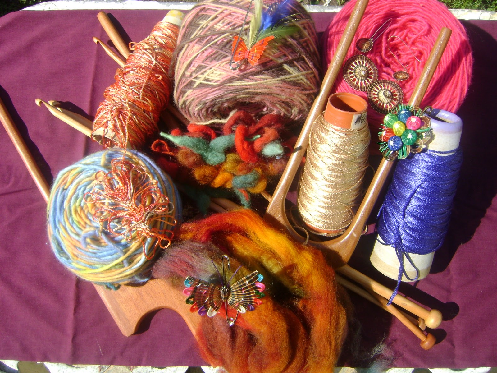 Luz Maria y sus tejidos: Hermosos materiales y adornos en crin.