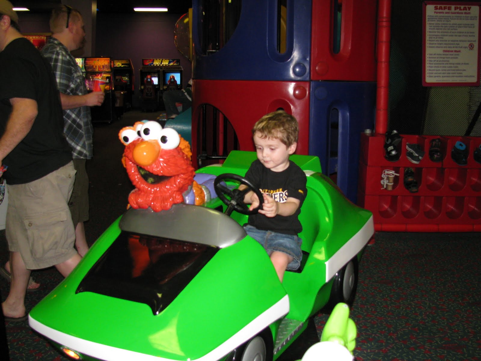 Dupere Family: Porter's Peter Piper Pizza Party