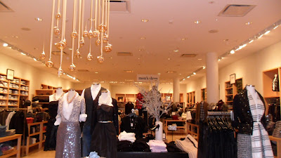 Merchandising Portfolio-Katherine Sellers: Main Aisle & Accessory Stage ...