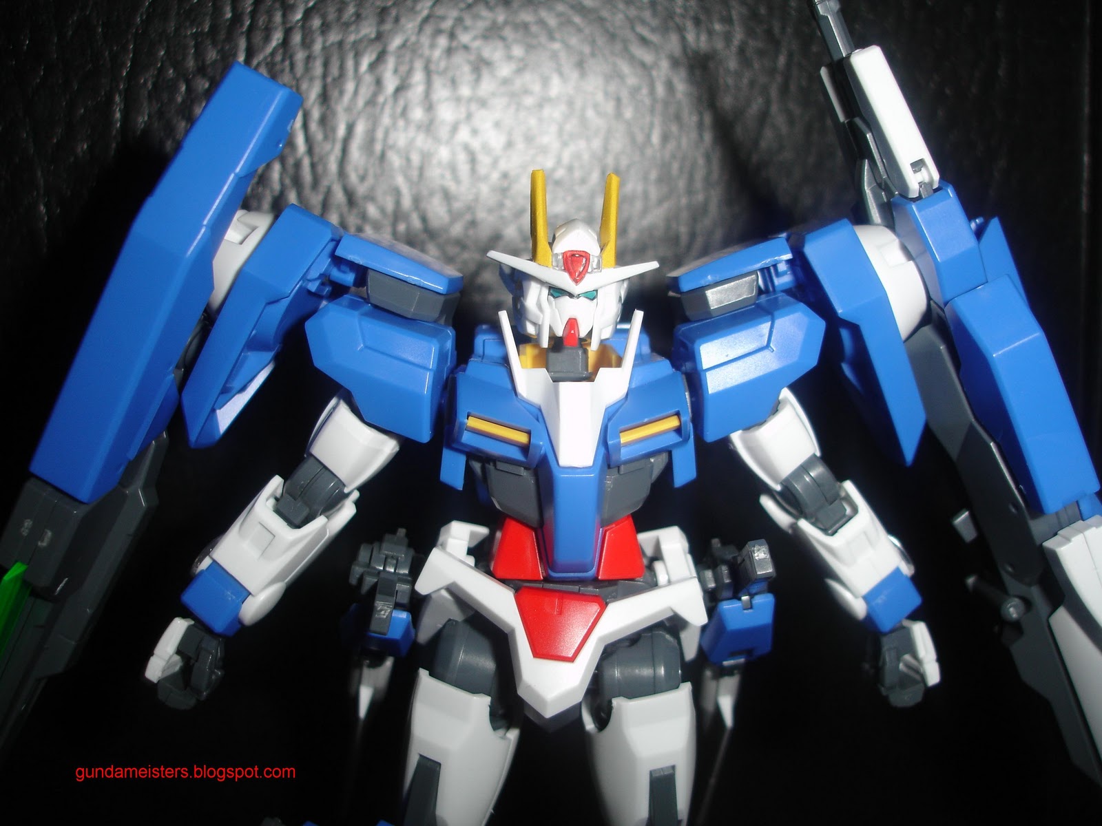 Gundam Meisters: Review: HG 1/144 Gundam 00 Seven Sword G