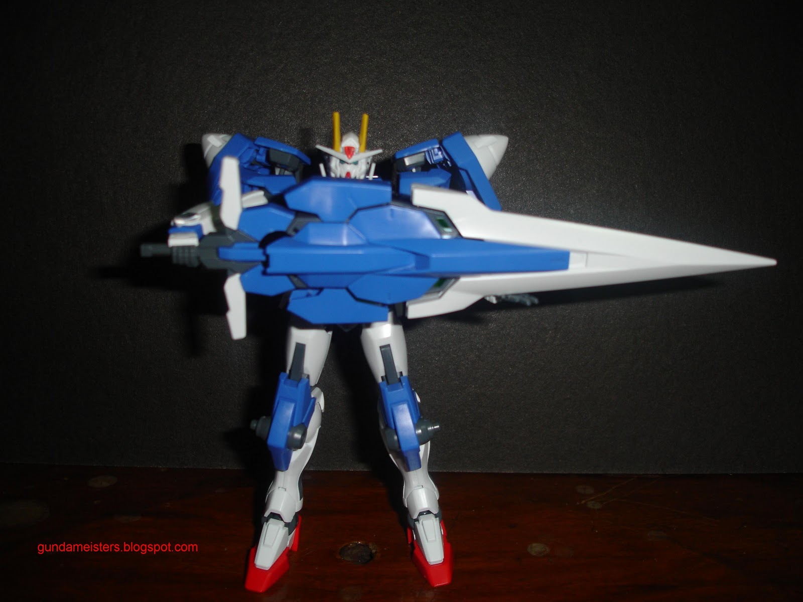 Gundam Meisters: Review: HG 1/144 Gundam 00 Seven Sword G
