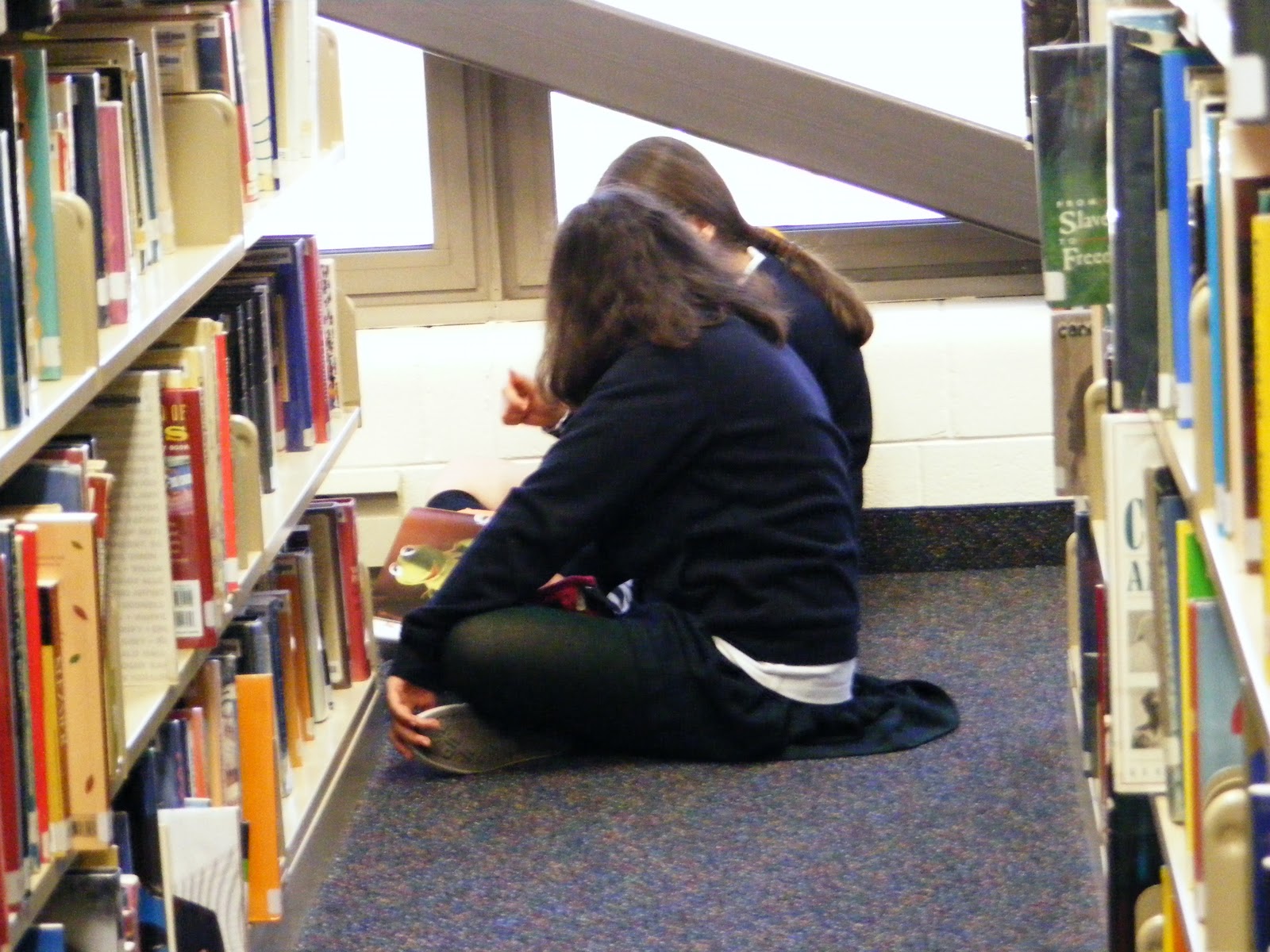 Bialik Reads: Library Snapshot Day! Zoom In On Jewish Libraries
