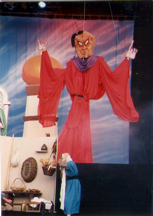 Theater Pictures: Tales of the Arabbian Nights-Genies on Stage