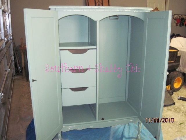 Southern and Shabby Chic: Antique Chiffarobe Redo