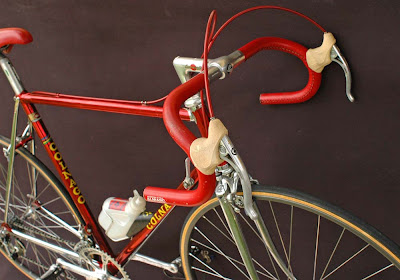 MOBILE ART ifacts: VINTAGE ITALIAN RACING BIKES