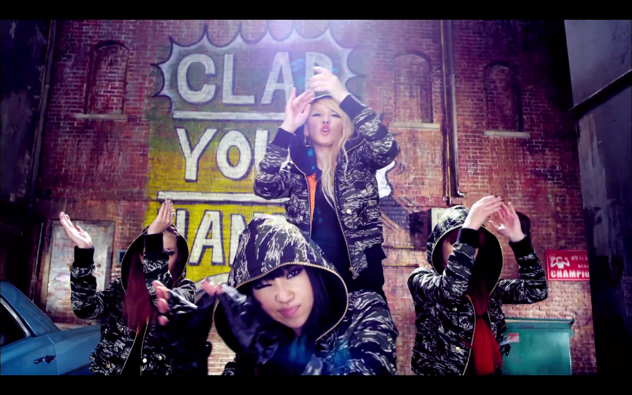 Korean Dream Blog: 2NE1 - Clap your hands [MV EN HD]