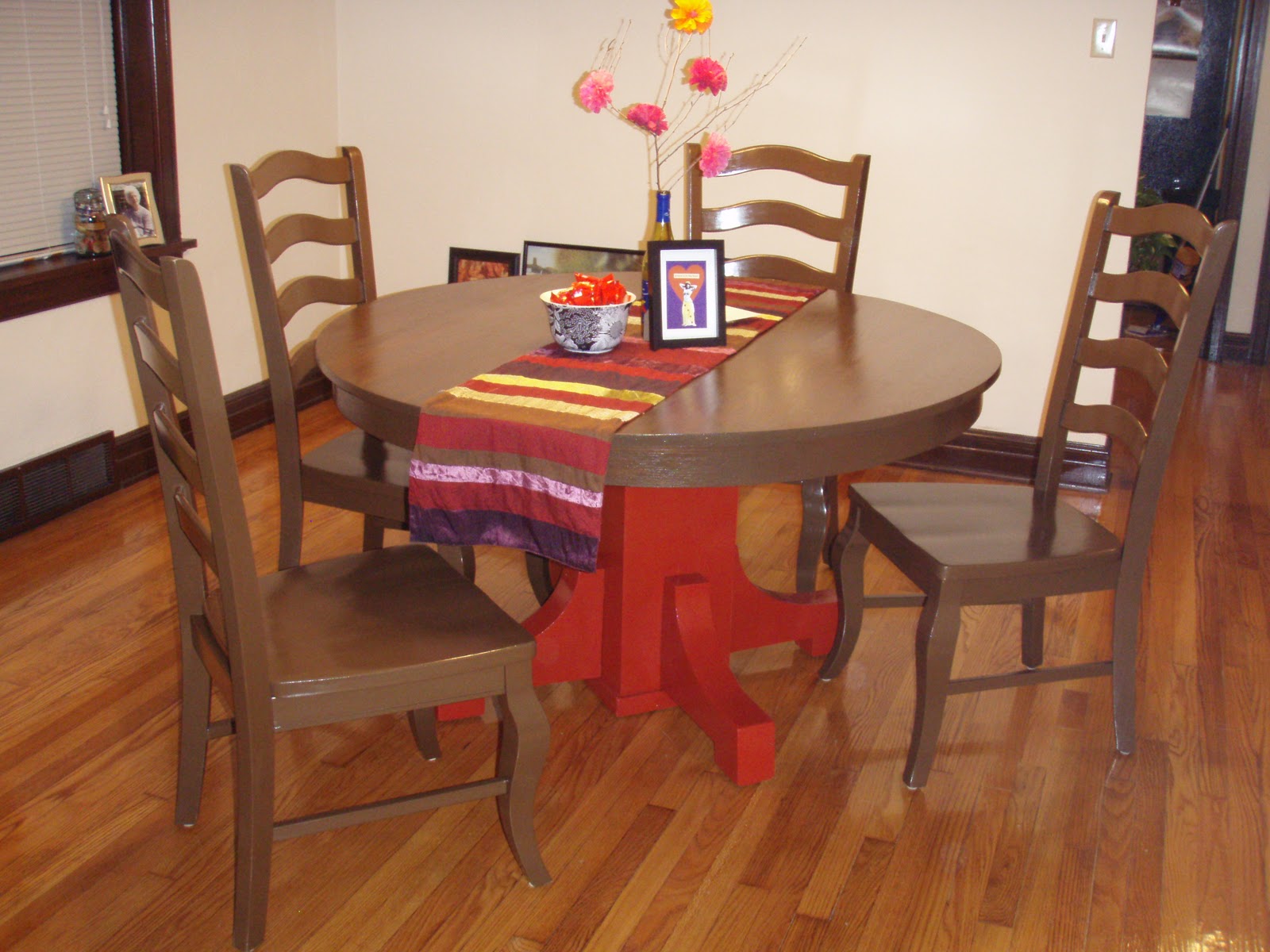 Retro Restyling: Grandma's Table is Complete!!!