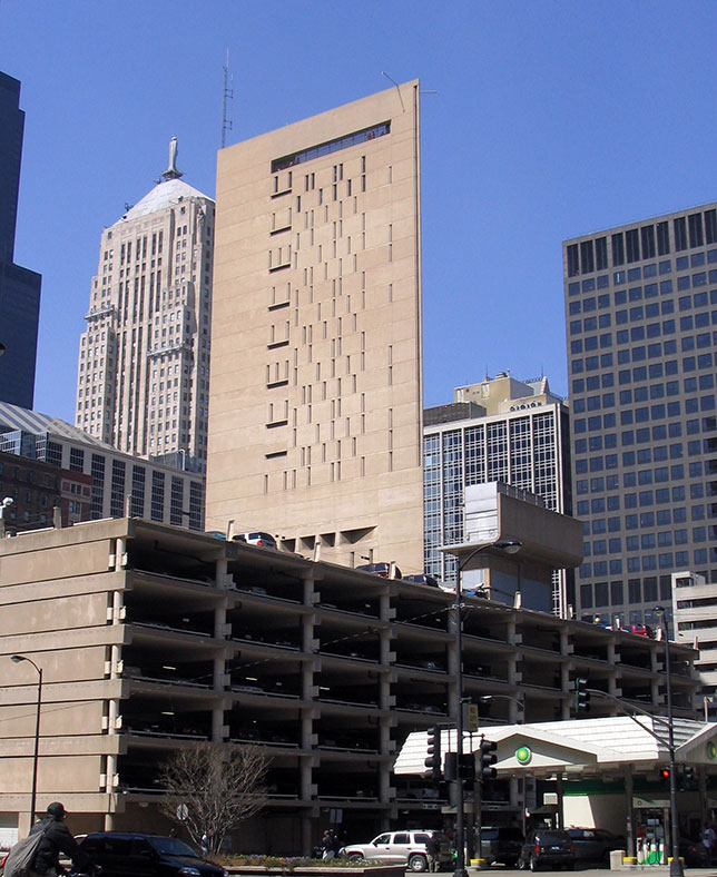 ArchitectureChicago PLUS: The stormy life and magical architecture of ...