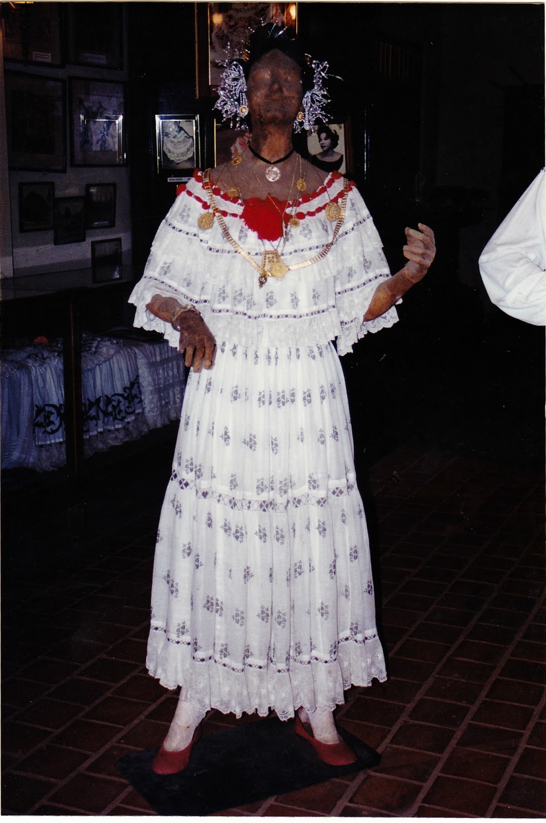 La Pollera de Panamá: Pollera de Coquito