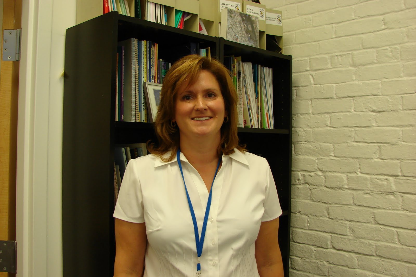 Woodbury White & Gold (blog edition): Spotlight of Mrs. Carr