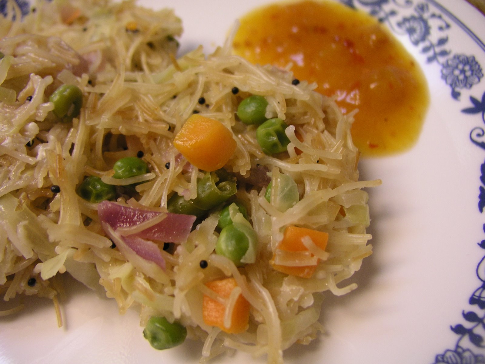 Semiya or Vermicelli Idli's - Few Minute Wonders