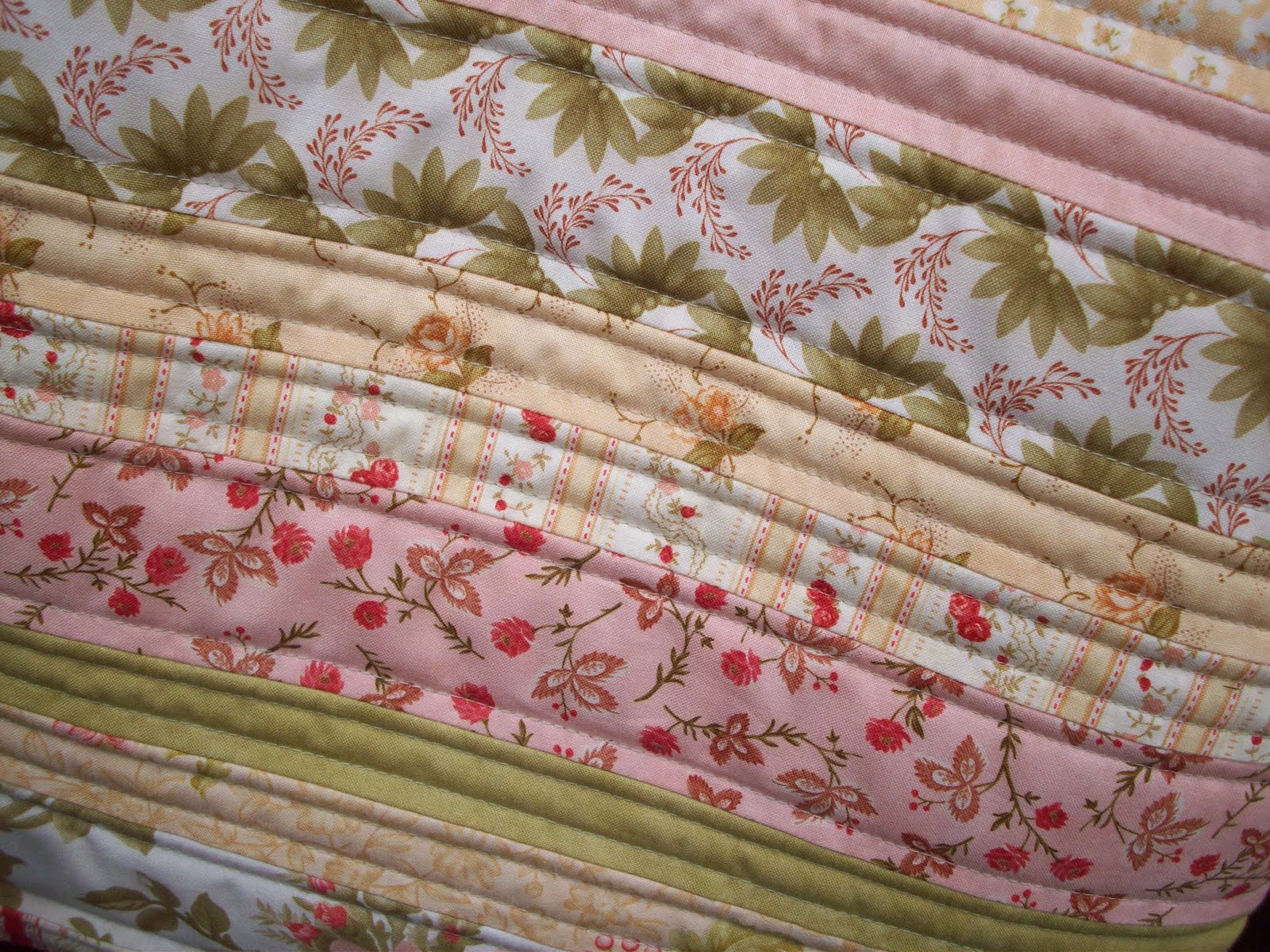 AUNTIE'S QUAINT QUILTS: A Bag for Peg