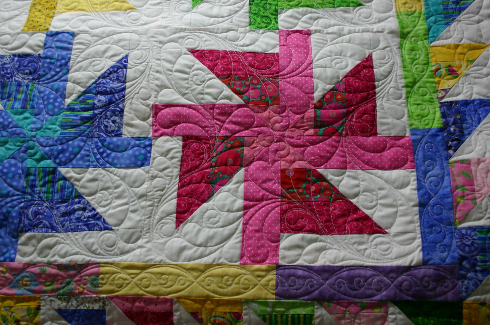 Three Bears Quilting: Pinwheel Jelly Roll is Finished!