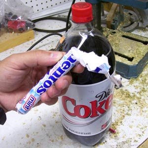 ¡ES... CIENCIA!: EXPERIMENTO CON COCA COLA Y MENTOS