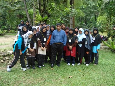 MAKTAB PERGURUAN ISLAM, BANGI ~ Pusat Latihan Akademi Azam