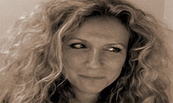 AHH MUNDO HEDIONDO: LA TRISTE HISTORIA DE LA FANATICA AL BEIS