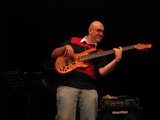 Alan Wormald band: Simon Goulding (Bass Guitar)