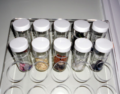 The Crafting Hobbit: Creative Button Storage