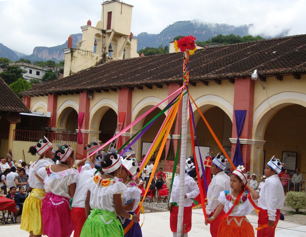 Corresponsales Indígenas: Con festival de Danza Autóctona celebran a ...