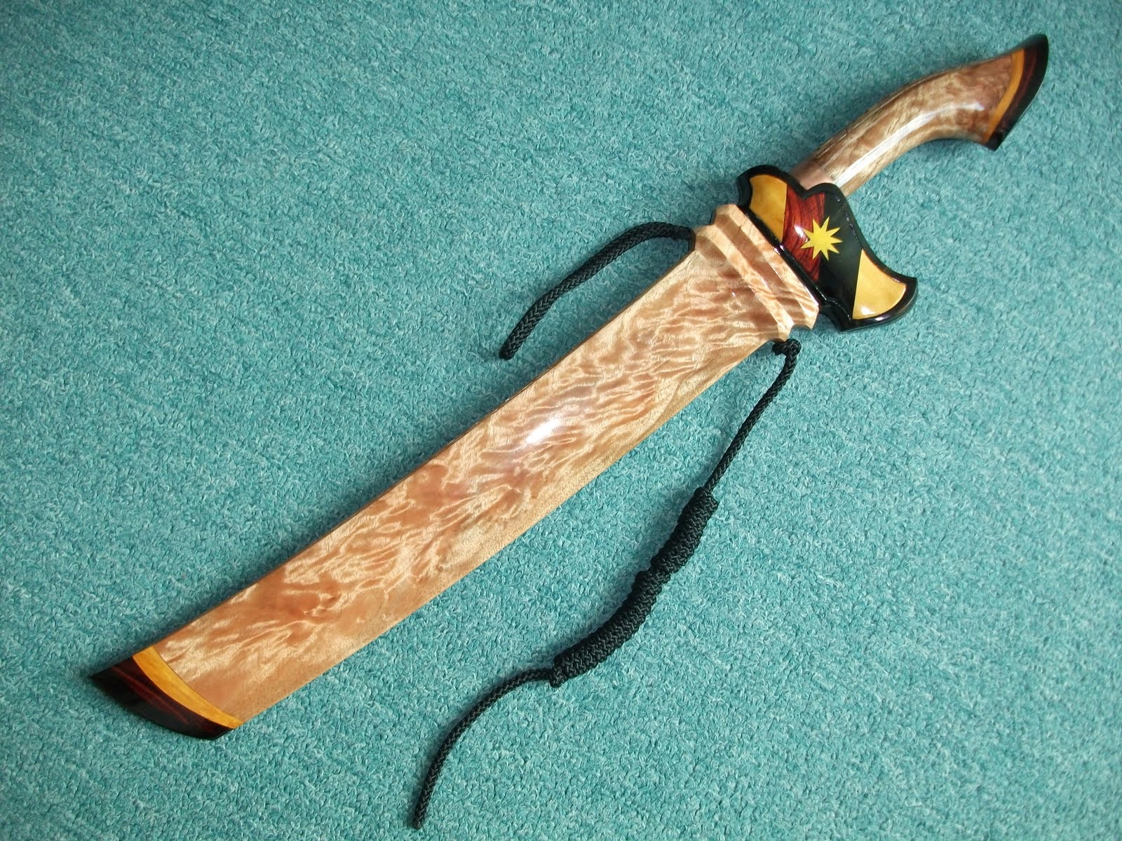 Koleksi Pisau, Parang Dan Golok: Parang Panjang Cap Bendera Sarawak
