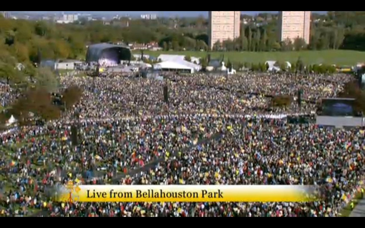 LOVEvolution: Pilgrims gather in Bellahouston Park