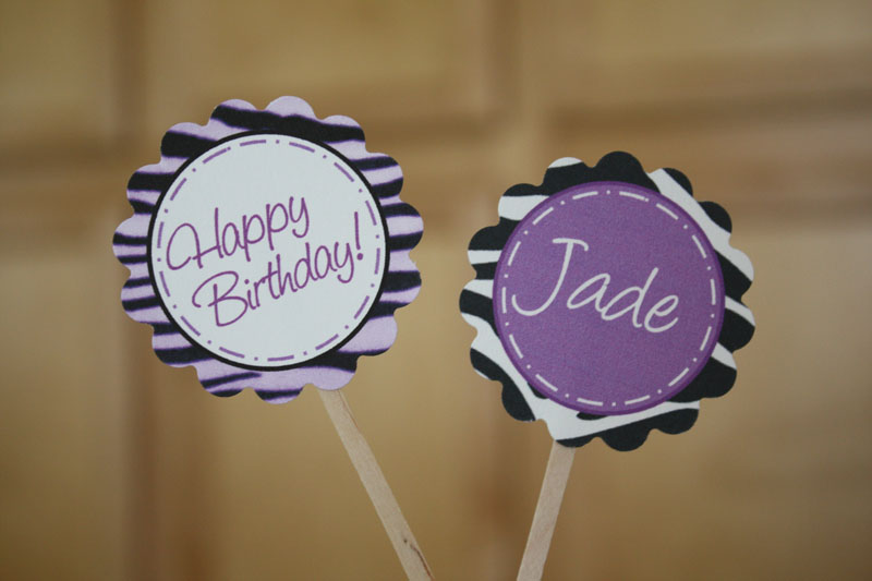 JaeBellz: Zebra Cupcake Toppers