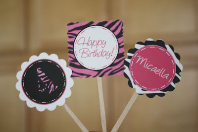 JaeBellz: Zebra Cupcake Toppers