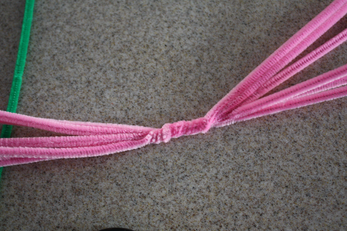 JaeBellz: DIY: Flower Ring Pipe Cleaners