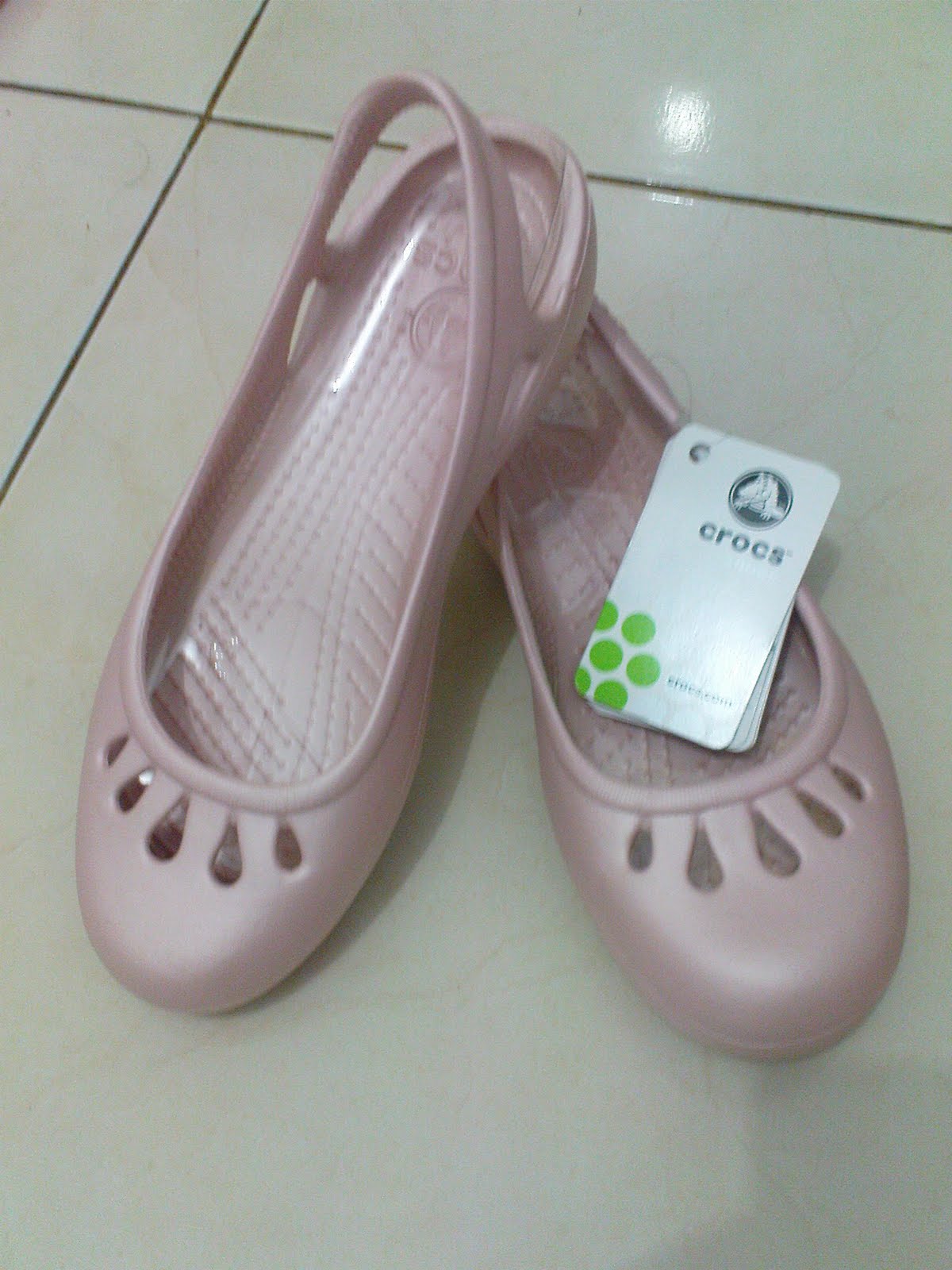 rachelshops: SEPATU CROCS