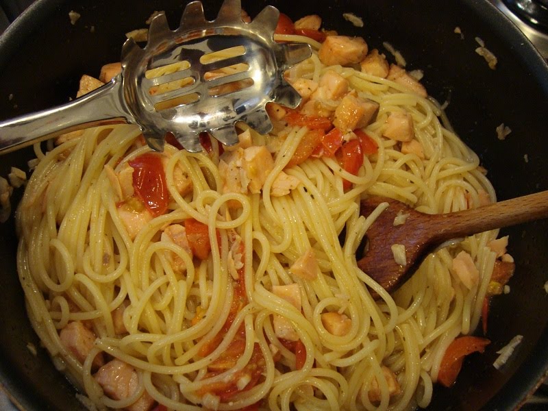 Bucătăria lui Florian: Spaghete cu somon afumat