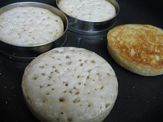 Home Cooking In Montana: English Crumpets