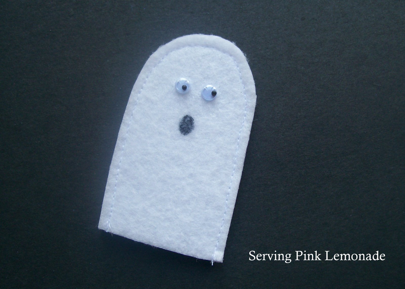 Serving Pink Lemonade: Ghost Finger Puppet