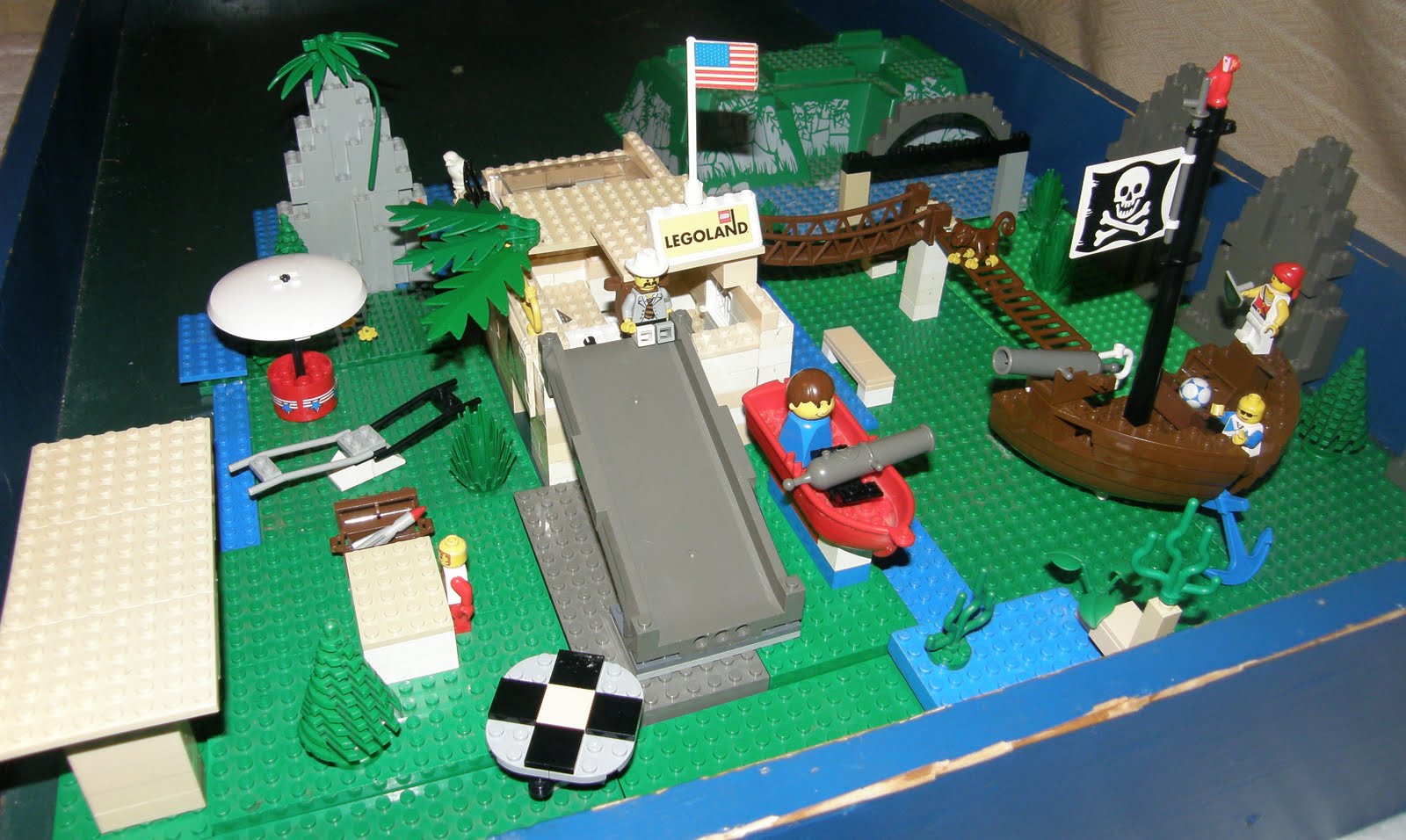 LEGO Quest Kids: Playground Photos