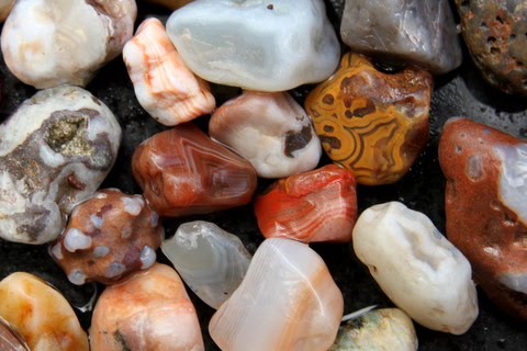 PHeeD: Agate Picking