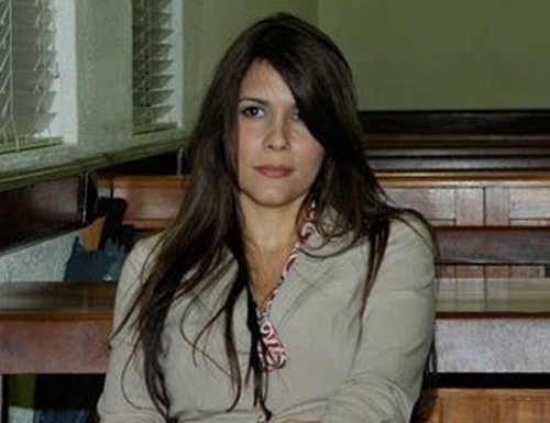 Bellas mujeres en Palacio de Justicia : DESDE LA REPÚBLICA DOMINICANA