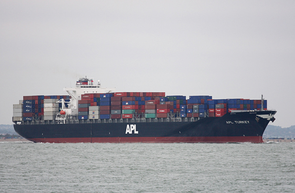 Ship-Photo: In the Solent, 13th October 2010