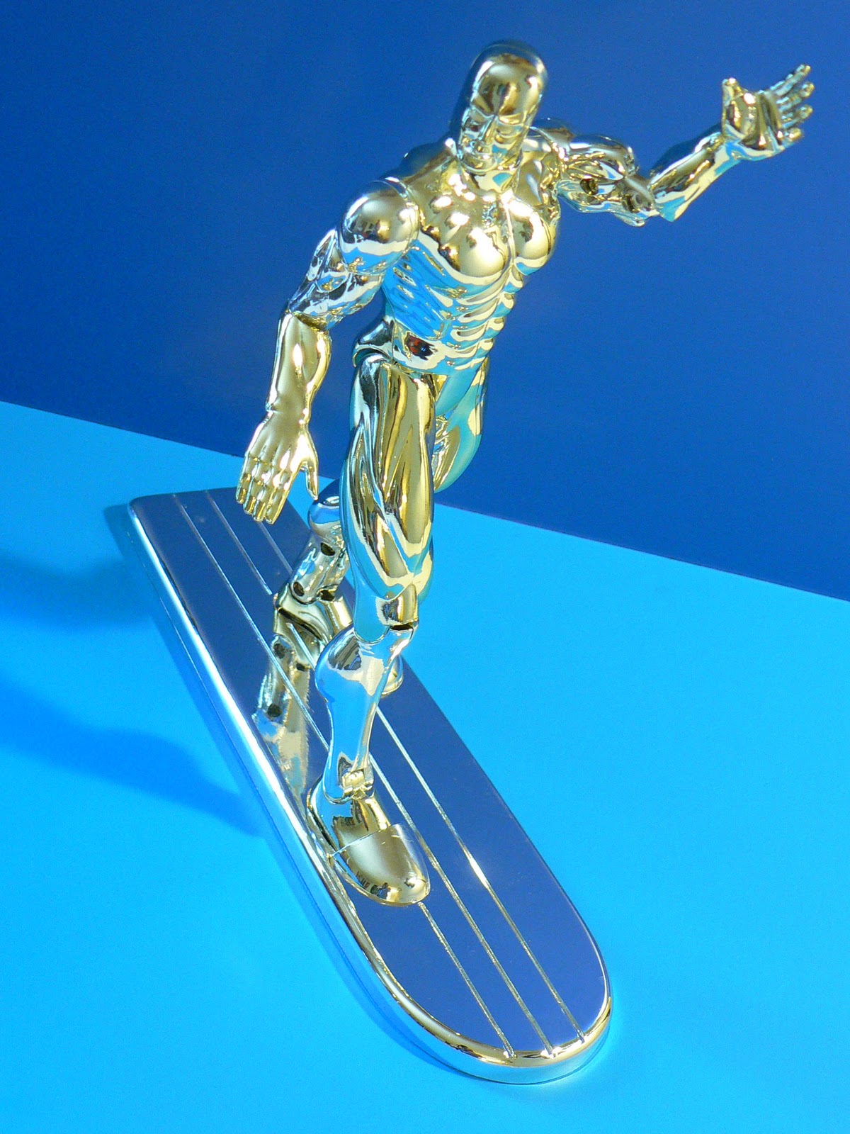Super-DuperToyBox: ToyBiz Deluxe Edition 10" Silver Surfer