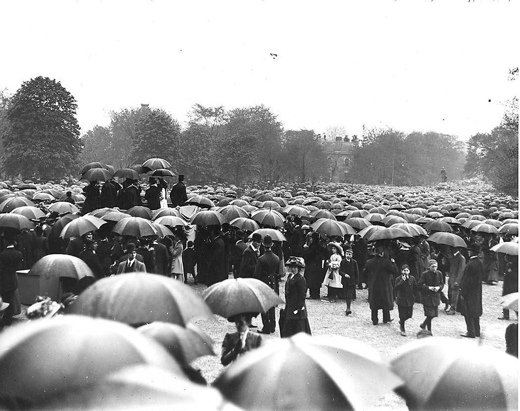 Toronto Then and Now: # 12 ~ The Royal Family in Toronto, Then and Now