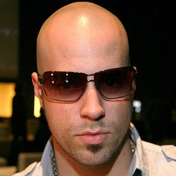 IS THIS A DEALBREAKER?: Soul Patch.