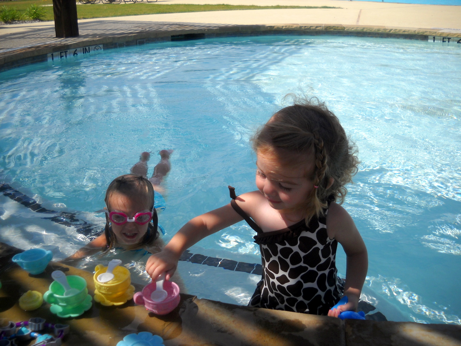 Milla's Many Adventures: Shrek, The Pool & Chuck E Cheese...