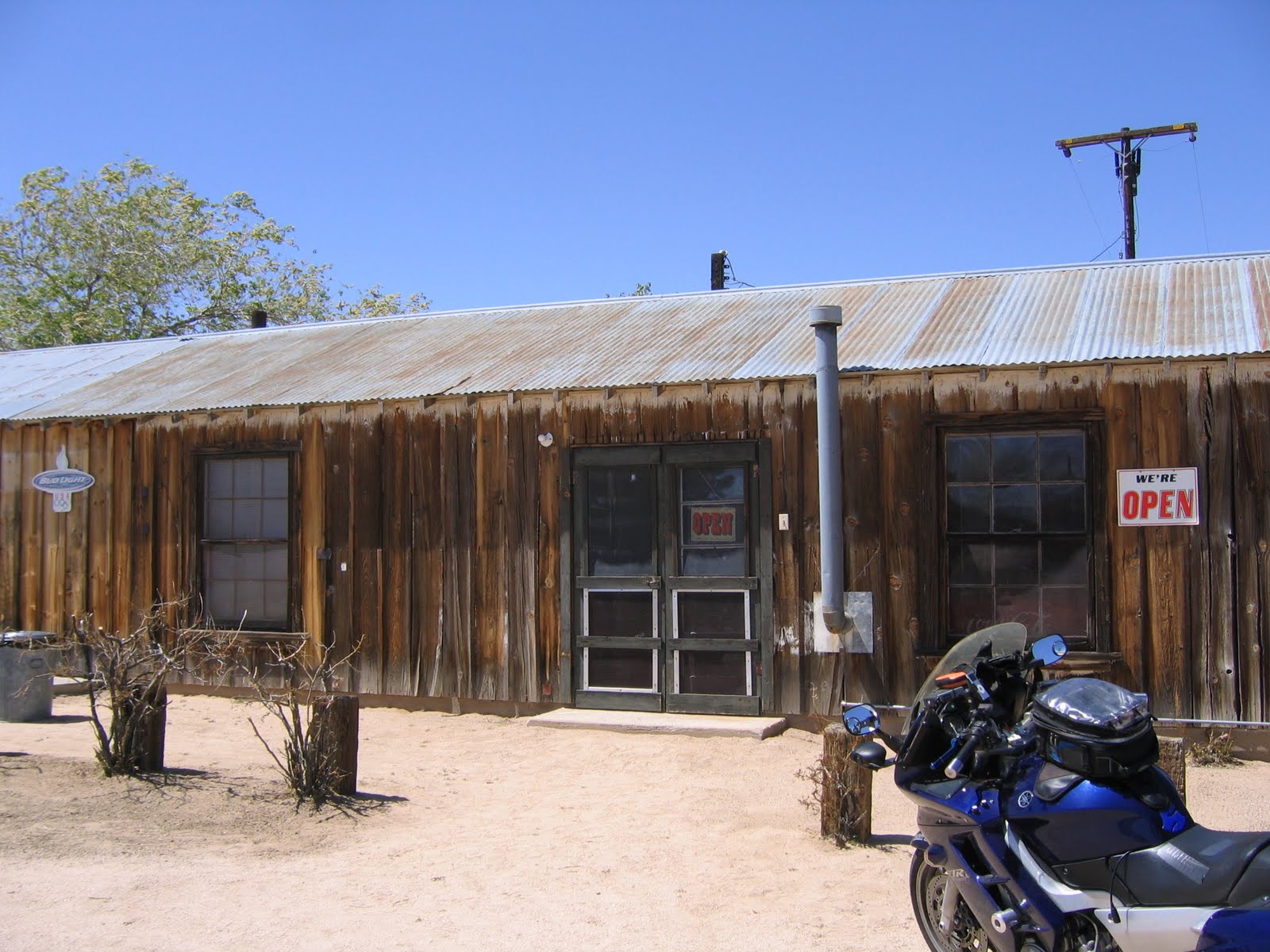 Riding and Ranting: Lunch in Amboy and a Trip to the Cima General Store